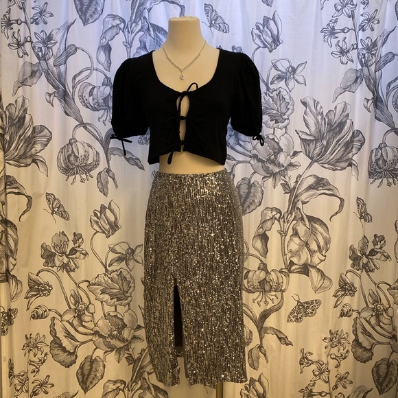 Dress Forum | Skirts | Dress Forum 8s Style Silver Sequin Midi ...